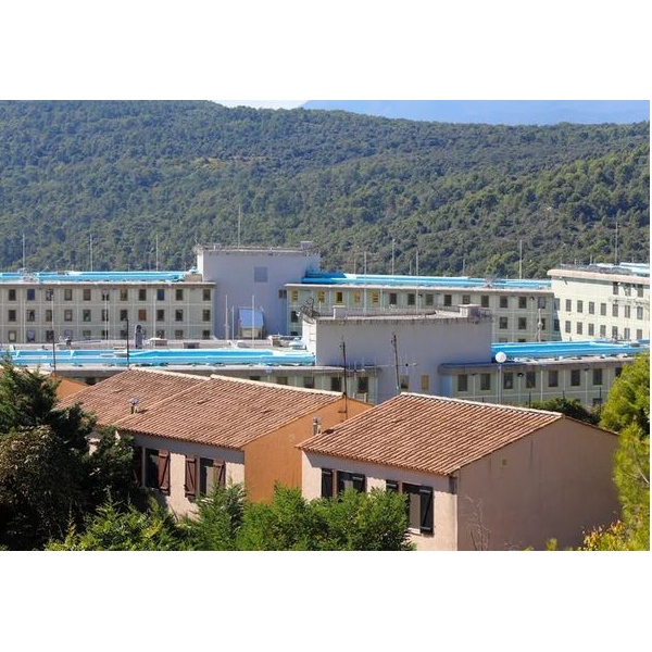 Lire en prison - présentation de 2 élèves de la maison d’arrêt de ...